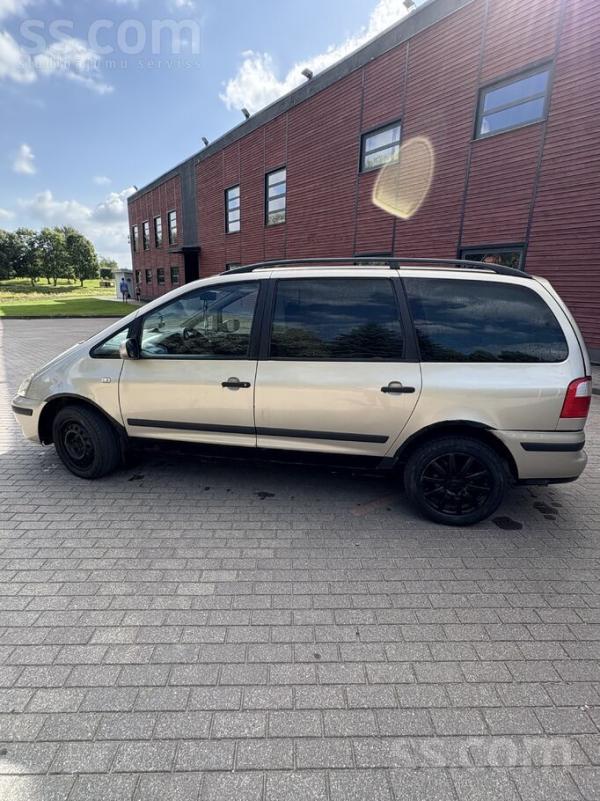 Ford Galaxy 2004 in Kuldiga, with an engine capacity of 1.90 L and mileage of 267 thousand km for 1200 €, photo 5 on AUTOMOTO.COM.LV