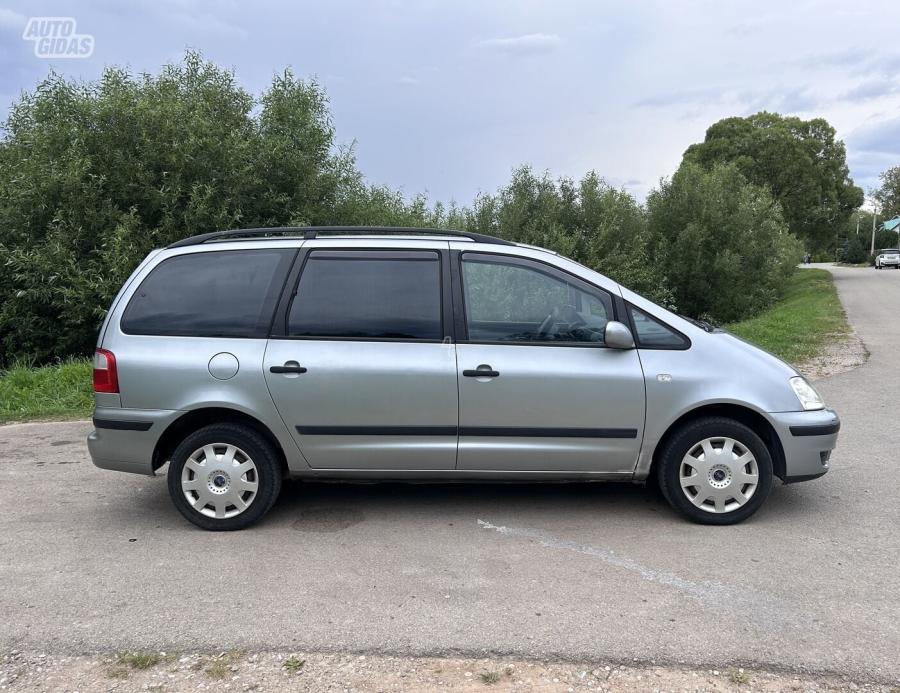 Ford Galaxy 2004 in Siauliai, with an engine capacity of 1.90 L and mileage of 218 thousand km for 1650 €, photo 4 on AUTOMOTO.COM.LV