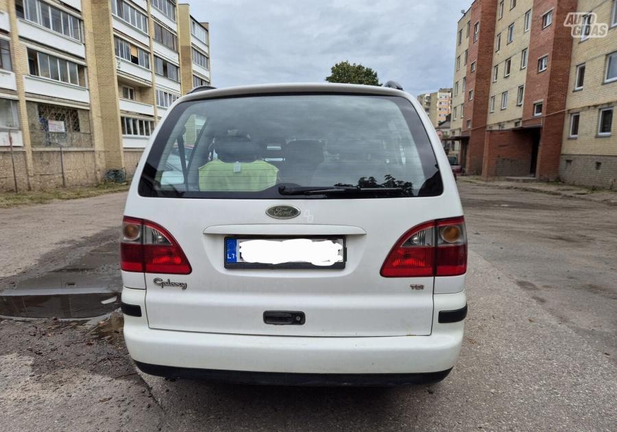 Ford Galaxy 2004 Kauņa, ar dzinēja tilpumu 1.90 L un nobraukumu 301 tūkst. km par 1100 €, foto 5 vietnē AUTOMOTO.COM.LV