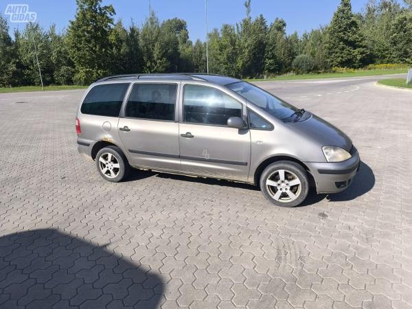 Ford Galaxy 2004 Kauņa vietnē Ford Galaxy 2004 Kauņa, ar dzinēja tilpumu 1.90 L un nobraukumu 460 tūkst. km par 690 €, foto 3 vietnē AUTOMOTO.COM.LV