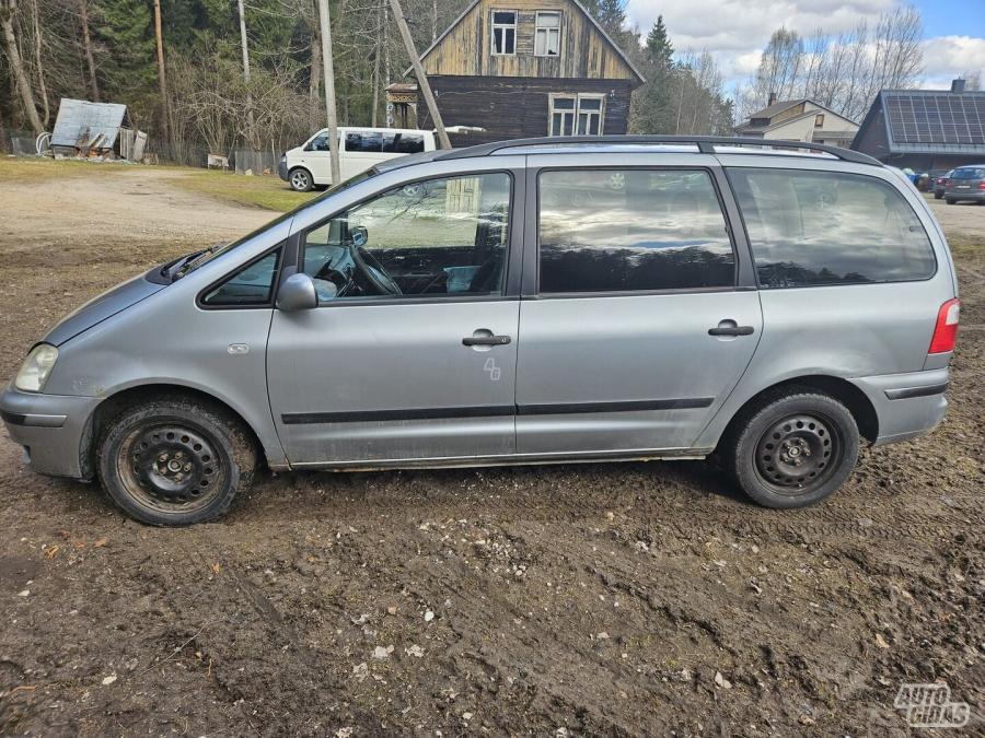Ford Galaxy 2005 Prienai, ar dzinēja tilpumu 1.90 L un nobraukumu 412 tūkst. km par 450 €, foto 4 vietnē AUTOMOTO.COM.LV