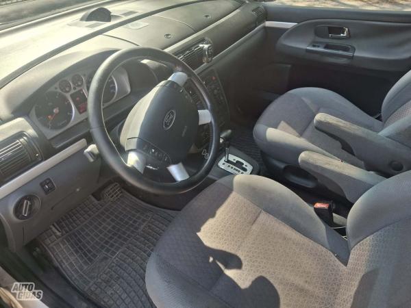Ford Galaxy 2005 Panevēža, ar dzinēja tilpumu 1.90 L un nobraukumu 267 tūkst. km par 950 €, foto 10 vietnē AUTOMOTO.COM.LV