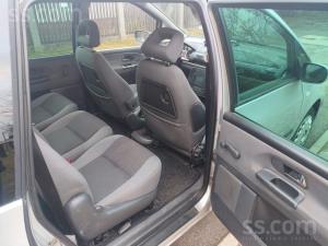 Ford Galaxy 2005 in Riga, with an engine capacity of 1.90 L and mileage of 397 thousand km for 1455 €, photo 13 on AUTOMOTO.COM.LV