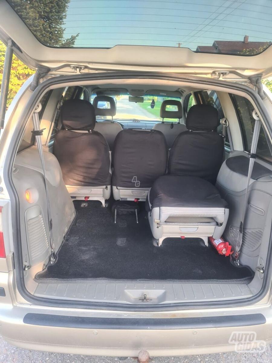 Ford Galaxy 2005 in Klaipeda, with an engine capacity of 2.30 L and mileage of 298 thousand km for 1350 €, photo 7 on AUTOMOTO.COM.LV