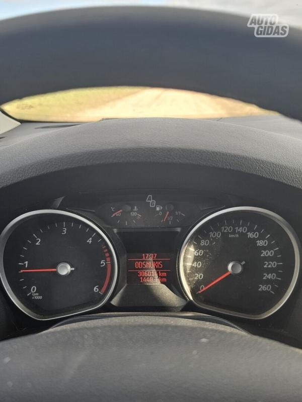 Ford Galaxy 2006 in Siauliai, with an engine capacity of 2.00 L and mileage of 300 thousand km for 2200 €, photo 6 on AUTOMOTO.COM.LV