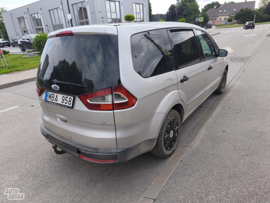 Ford Galaxy 2006 in Kaunas, with an engine capacity of 1.80 L and mileage of 320 thousand km for 600 €, photo 1 on AUTOMOTO.COM.LV