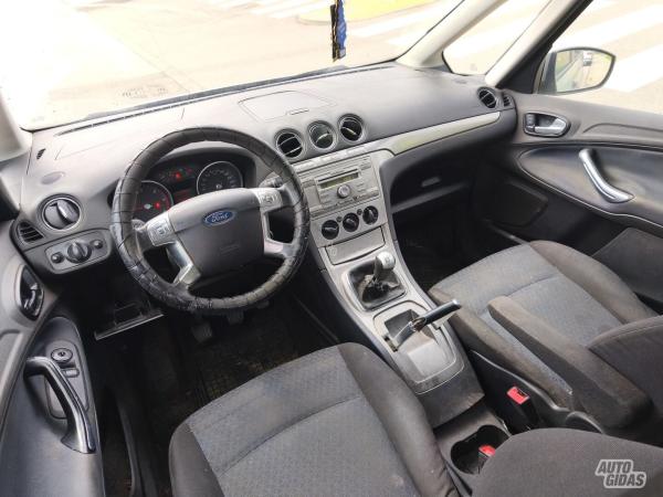 Ford Galaxy 2006 Kauņa, ar dzinēja tilpumu 1.80 L un nobraukumu 320 tūkst. km par 600 €, foto 8 vietnē AUTOMOTO.COM.LV