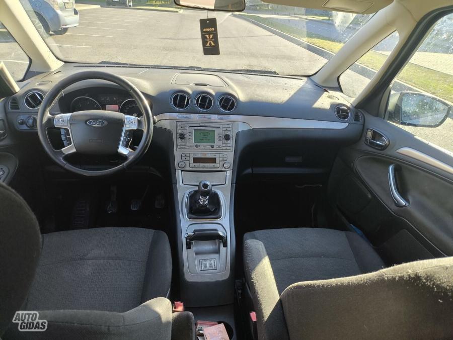 Ford Galaxy 2006 in Taurage, with an engine capacity of 1.80 L and mileage of 0 thousand km for 2450 €, photo 8 on AUTOMOTO.COM.LV