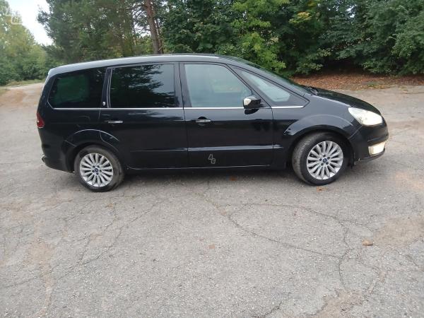 Ford Galaxy 2006 RadviliÅ”kis vietnÄ Ford Galaxy 2006 RadviliÅ”kis, ar dzinÄja tilpumu 2.00 L un nobraukumu 237 tÅ«kst. km par 2350 ā¬, foto 6 vietnÄ AUTOMOTO.COM.LV