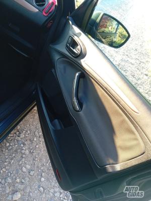 Ford Galaxy 2007 in Marijampole, with an engine capacity of 2.00 L and mileage of 300 thousand km for 3800 €, photo 10 on AUTOMOTO.COM.LV