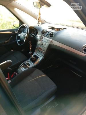 Ford Galaxy 2007 in Marijampole, with an engine capacity of 2.00 L and mileage of 300 thousand km for 3800 €, photo 14 on AUTOMOTO.COM.LV