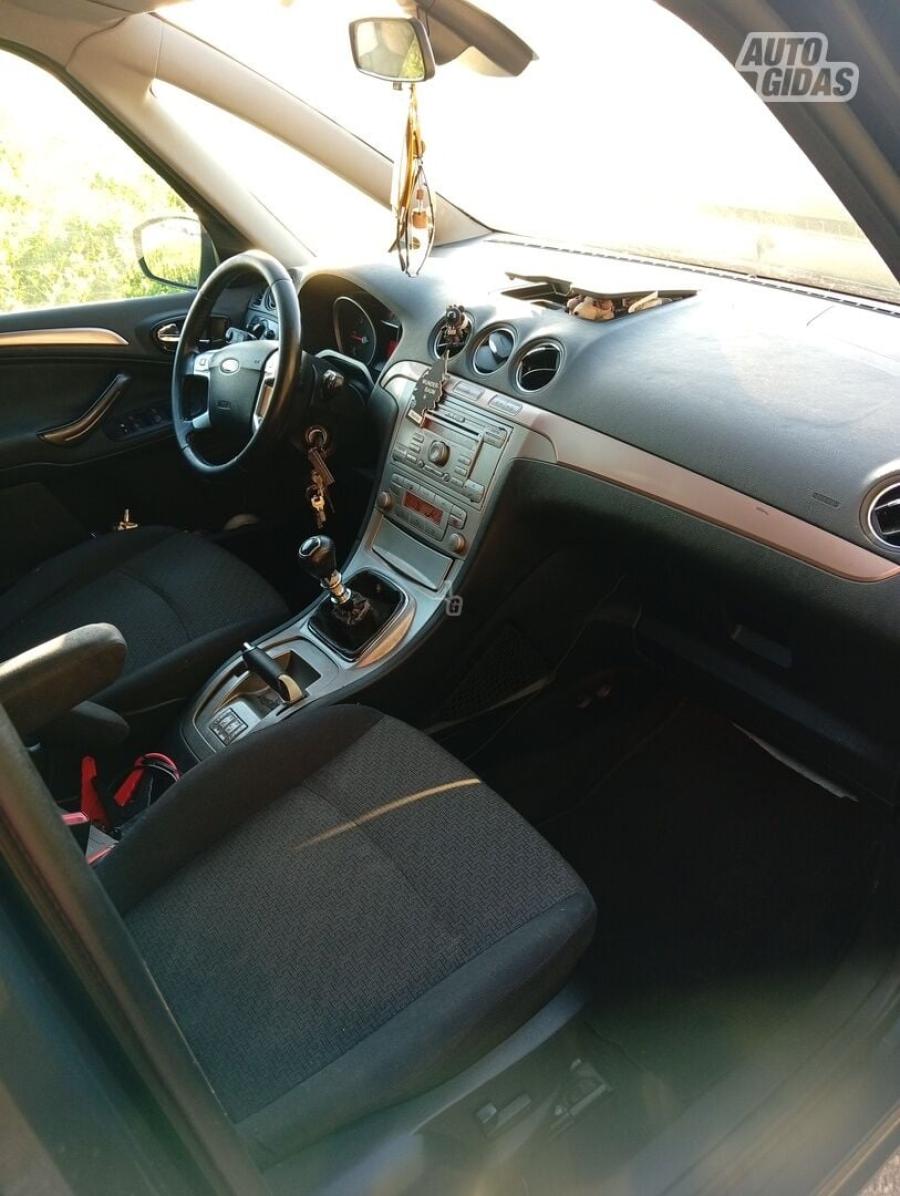 Ford Galaxy 2007 in Marijampole, with an engine capacity of 2.00 L and mileage of 300 thousand km for 3800 €, photo 14 on AUTOMOTO.COM.LV