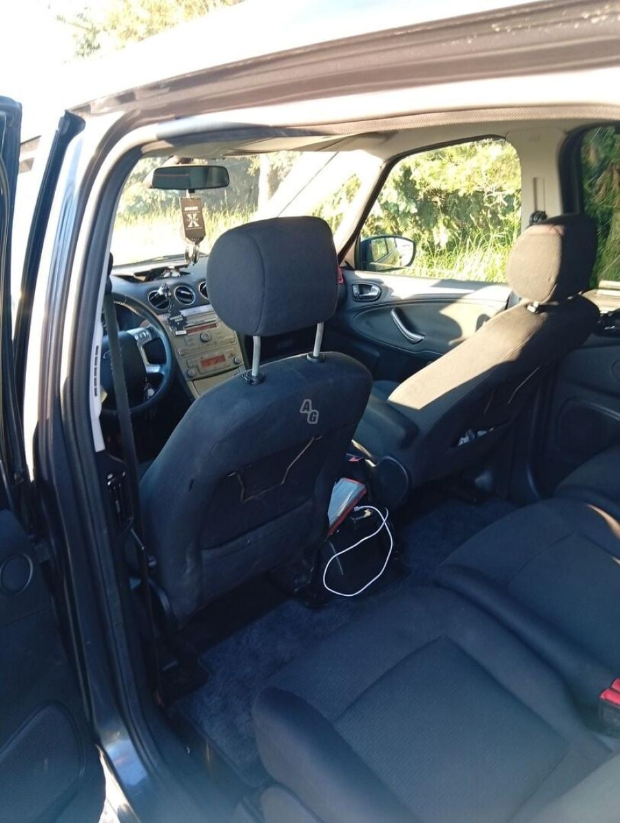 Ford Galaxy 2007 in Marijampole, with an engine capacity of 2.00 L and mileage of 300 thousand km for 3800 €, photo 20 on AUTOMOTO.COM.LV