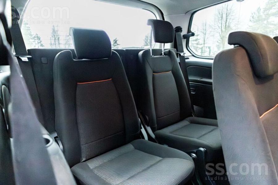 Ford Galaxy 2008 Rīga, ar dzinēja tilpumu 2.00 L un nobraukumu 297 tūkst. km par 4490 €, foto 13 vietnē AUTOMOTO.COM.LV