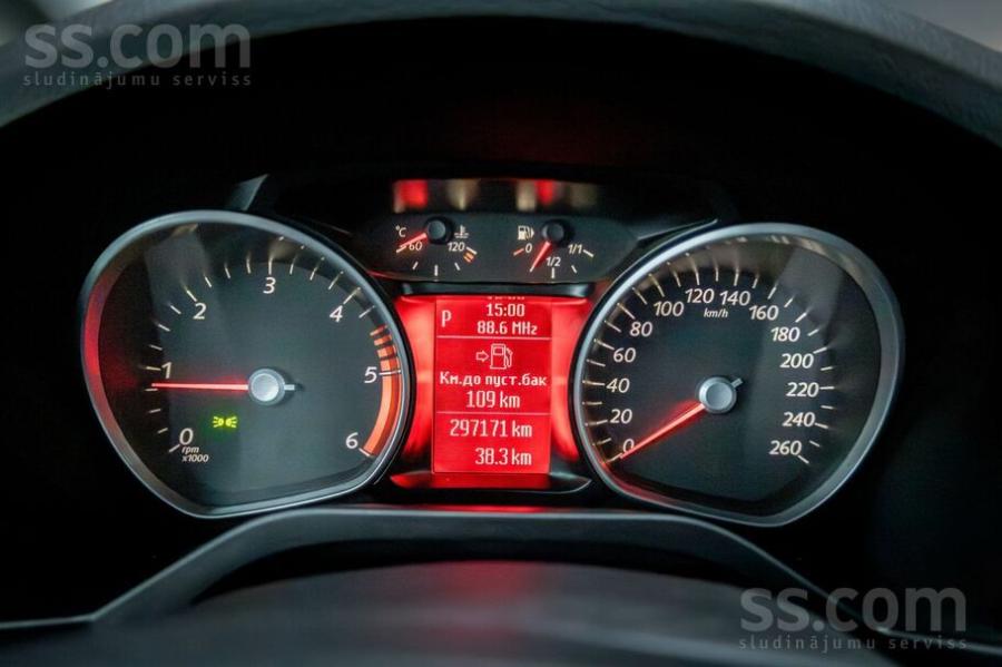 Ford Galaxy 2008 Rīga, ar dzinēja tilpumu 2.00 L un nobraukumu 297 tūkst. km par 4490 €, foto 22 vietnē AUTOMOTO.COM.LV