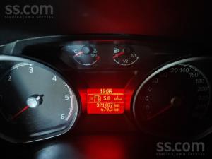 Ford Galaxy 2008 in Saldus, with an engine capacity of 1.80 L and mileage of 321 thousand km for 2700 €, photo 23 on AUTOMOTO.COM.LV
