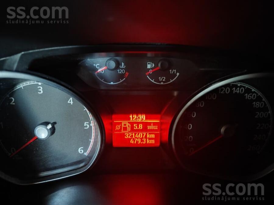 Ford Galaxy 2008 in Saldus, with an engine capacity of 1.80 L and mileage of 321 thousand km for 2700 €, photo 23 on AUTOMOTO.COM.LV