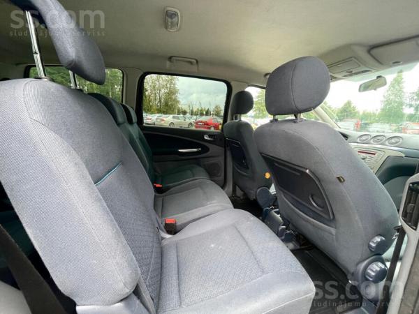 Ford Galaxy 2009 Rīga, ar dzinēja tilpumu 2.00 L un nobraukumu 0 tūkst. km par 3200 €, foto 9 vietnē AUTOMOTO.COM.LV