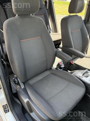 Ford Galaxy 2009 Daugavpils, ar dzinēja tilpumu 2.00 L un nobraukumu 280 tūkst. km par 4750 €, foto 24 vietnē AUTOMOTO.COM.LV