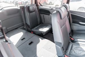 Ford Galaxy 2009 Rīga, ar dzinēja tilpumu 2.00 L un nobraukumu 298 tūkst. km par 2700 €, foto 19 vietnē AUTOMOTO.COM.LV
