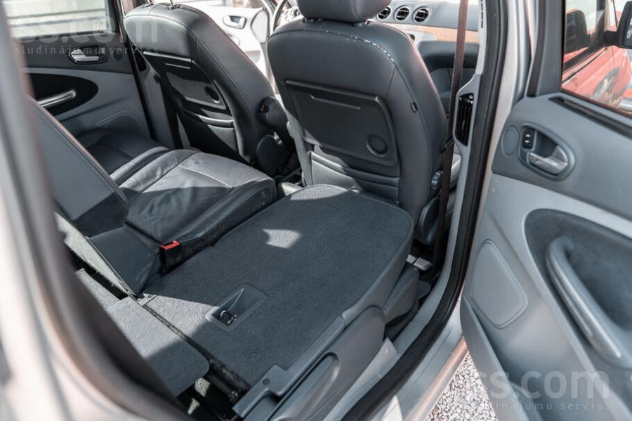 Ford Galaxy 2009 Rīga, ar dzinēja tilpumu 2.00 L un nobraukumu 298 tūkst. km par 2700 €, foto 20 vietnē AUTOMOTO.COM.LV