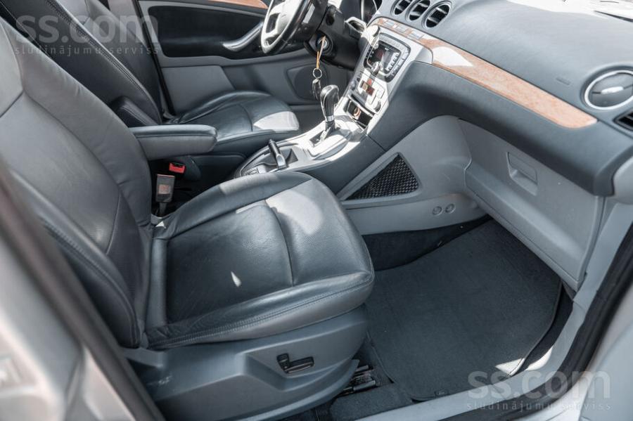 Ford Galaxy 2009 Rīga, ar dzinēja tilpumu 2.00 L un nobraukumu 298 tūkst. km par 2700 €, foto 23 vietnē AUTOMOTO.COM.LV
