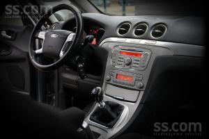 Ford Galaxy 2009 Rīga, ar dzinēja tilpumu 2.00 L un nobraukumu 276 tūkst. km par 5990 €, foto 6 vietnē AUTOMOTO.COM.LV