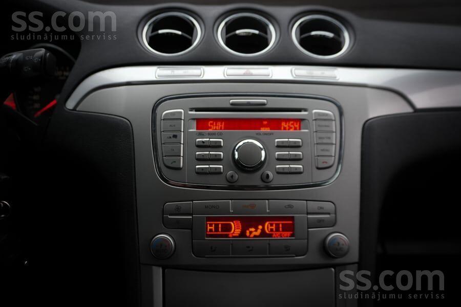 Ford Galaxy 2009 Rīga, ar dzinēja tilpumu 2.00 L un nobraukumu 276 tūkst. km par 5990 €, foto 9 vietnē AUTOMOTO.COM.LV