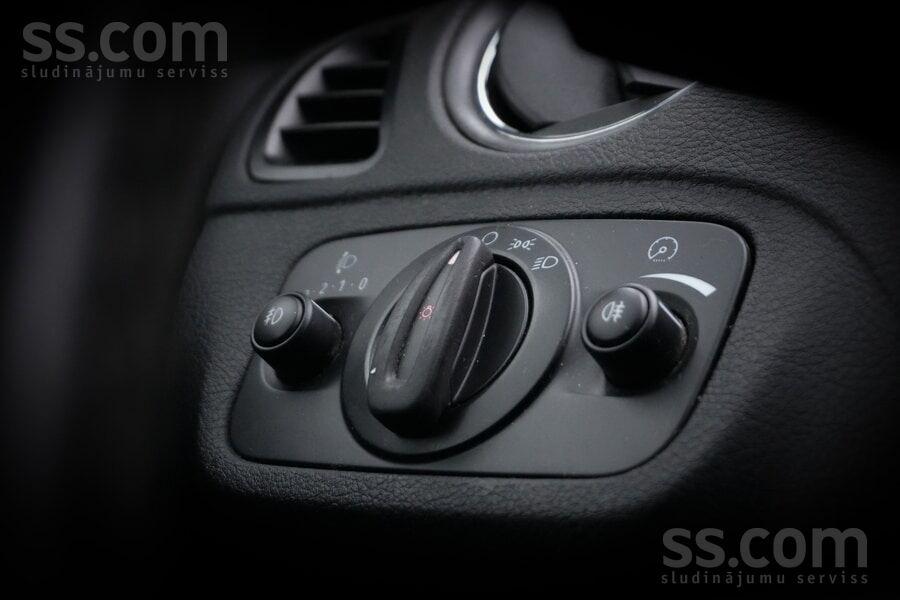 Ford Galaxy 2009 Rīga, ar dzinēja tilpumu 2.00 L un nobraukumu 276 tūkst. km par 5990 €, foto 13 vietnē AUTOMOTO.COM.LV