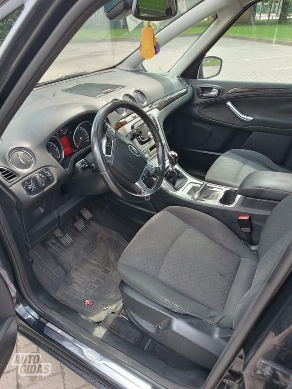 Ford Galaxy 2009 Šakiai, ar dzinēja tilpumu 2.00 L un nobraukumu 383 tūkst. km par 2900 €, foto 5 vietnē AUTOMOTO.COM.LV