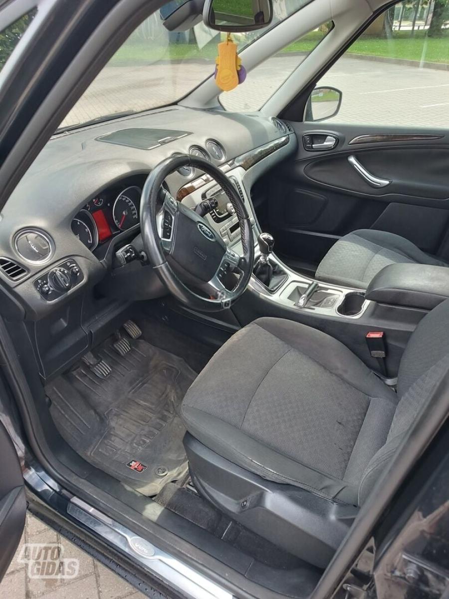 Ford Galaxy 2009 Šakiai, ar dzinēja tilpumu 2.00 L un nobraukumu 383 tūkst. km par 2900 €, foto 6 vietnē AUTOMOTO.COM.LV