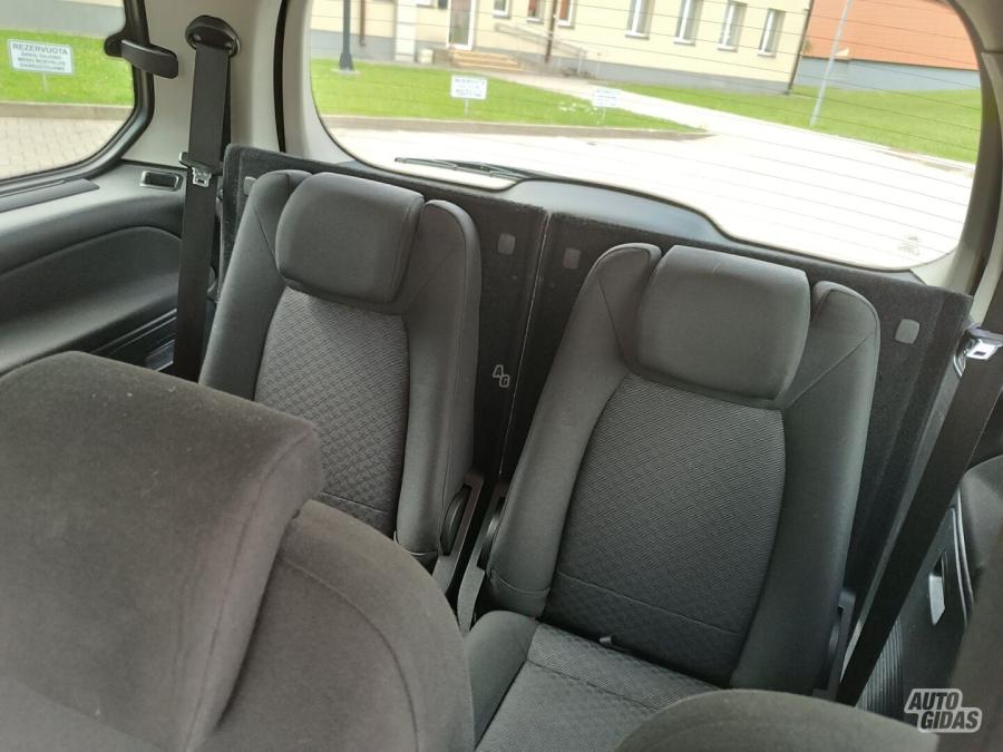 Ford Galaxy 2009 Šakiai, ar dzinēja tilpumu 2.00 L un nobraukumu 383 tūkst. km par 2900 €, foto 10 vietnē AUTOMOTO.COM.LV