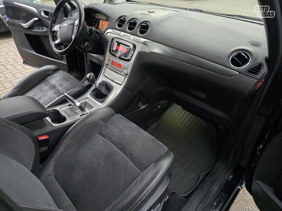Ford Galaxy 2009 in Radviliskis, with an engine capacity of 2.20 L and mileage of 383 thousand km for 2850 €, photo 12 on AUTOMOTO.COM.LV