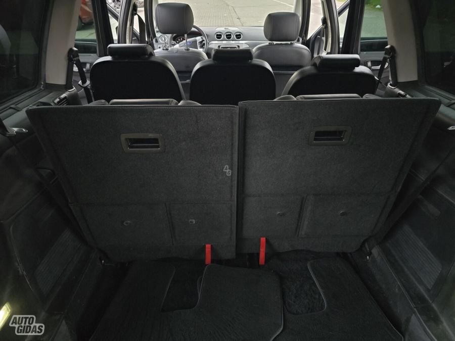 Ford Galaxy 2009 in Radviliskis, with an engine capacity of 2.20 L and mileage of 383 thousand km for 2850 €, photo 19 on AUTOMOTO.COM.LV