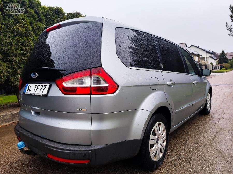 Ford Galaxy 2010 Mažeikiai, ar dzinēja tilpumu 2.00 L un nobraukumu 228 tūkst. km par 5100 €, foto 24 vietnē AUTOMOTO.COM.LV