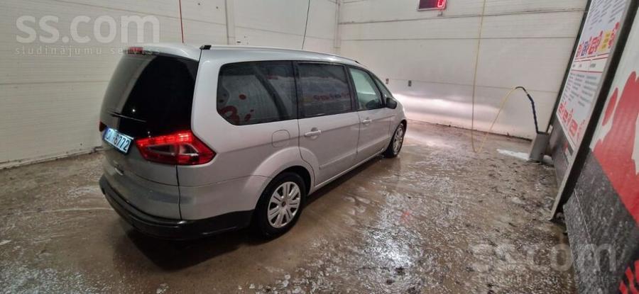 Ford Galaxy 2011 in Liepaja, with an engine capacity of 2.00 L and mileage of 290 thousand km for 5600 €, photo 3 on AUTOMOTO.COM.LV
