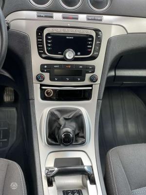 Ford Galaxy 2011 in Panevezys, with an engine capacity of 2.00 L and mileage of 263 thousand km for 4600 €, photo 14 on AUTOMOTO.COM.LV