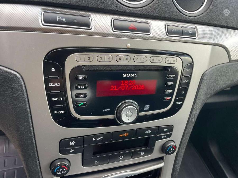 Ford Galaxy 2011 in Panevezys, with an engine capacity of 2.00 L and mileage of 263 thousand km for 4600 €, photo 15 on AUTOMOTO.COM.LV