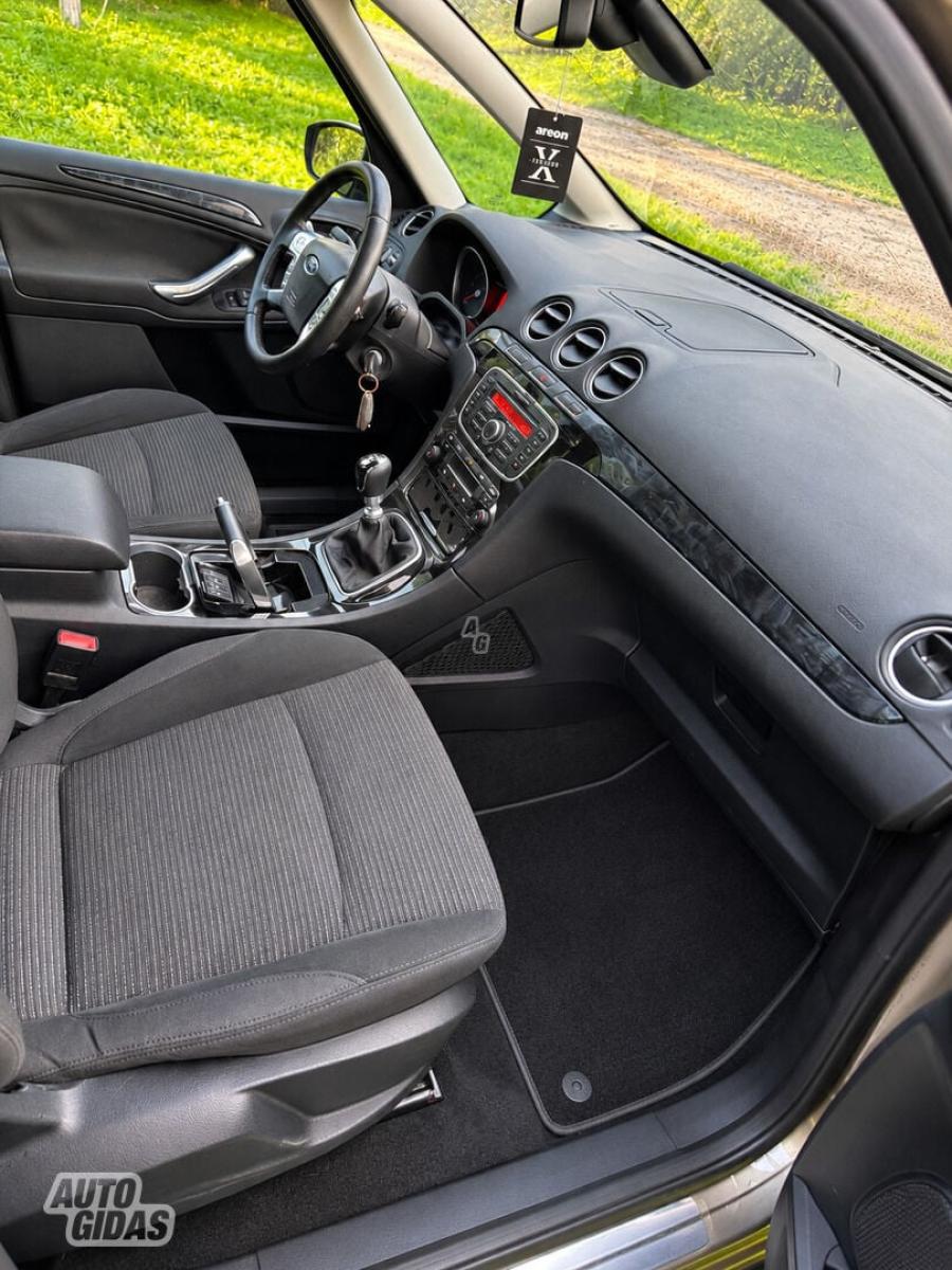 Ford Galaxy 2011 in Raseiniai, with an engine capacity of 2.00 L and mileage of 354 thousand km for 3900 €, photo 11 on AUTOMOTO.COM.LV