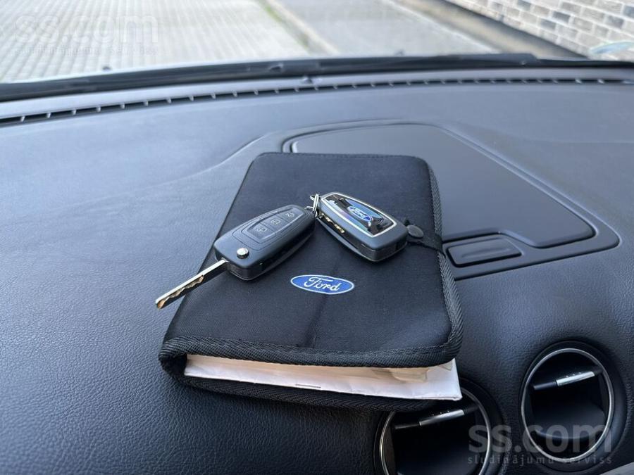 Ford Galaxy 2012 Tukums, ar dzinēja tilpumu 2.00 L un nobraukumu 310 tūkst. km par 5990 €, foto 34 vietnē AUTOMOTO.COM.LV