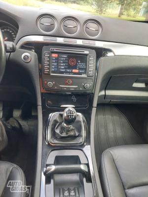 Ford Galaxy 2014 in Radviliskis, with an engine capacity of 2.00 L and mileage of 261 thousand km for 5950 €, photo 18 on AUTOMOTO.COM.LV