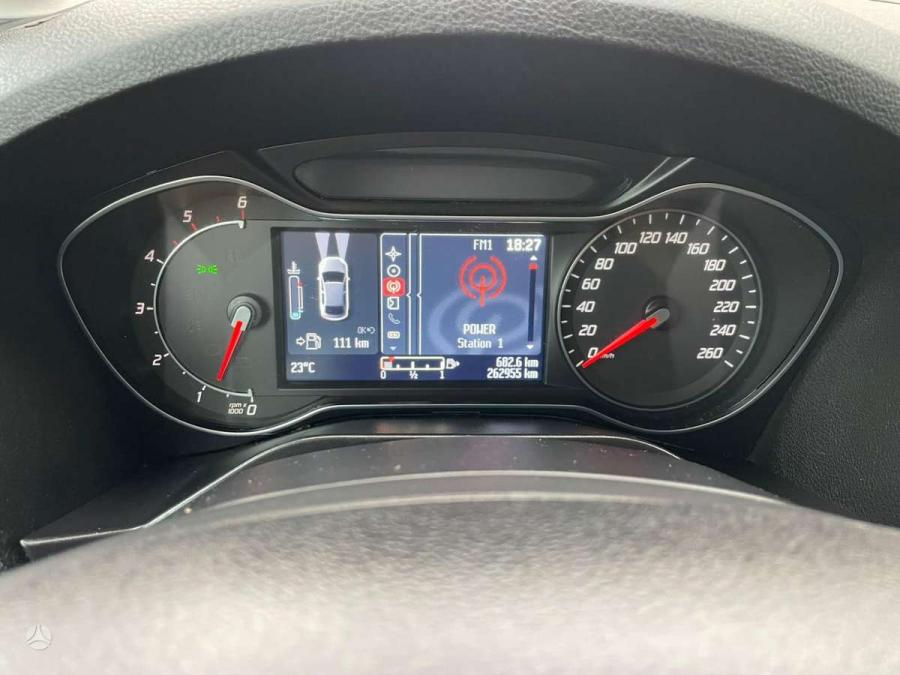 Ford Galaxy 2015 in Panevezys, with an engine capacity of 2.00 L and mileage of 263 thousand km for 5800 €, photo 8 on AUTOMOTO.COM.LV
