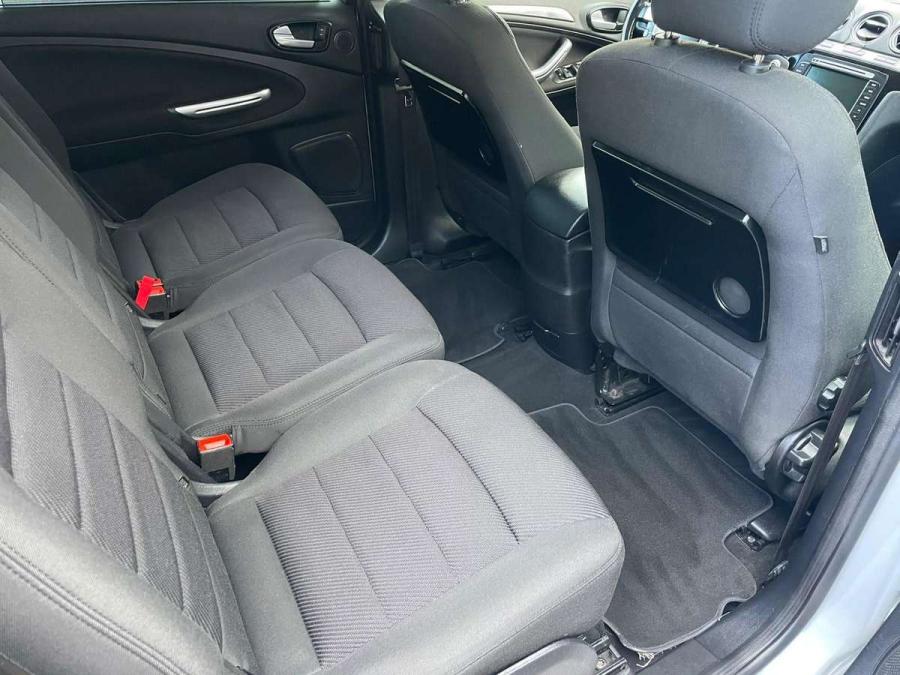 Ford Galaxy 2015 in Panevezys, with an engine capacity of 2.00 L and mileage of 263 thousand km for 5800 €, photo 16 on AUTOMOTO.COM.LV