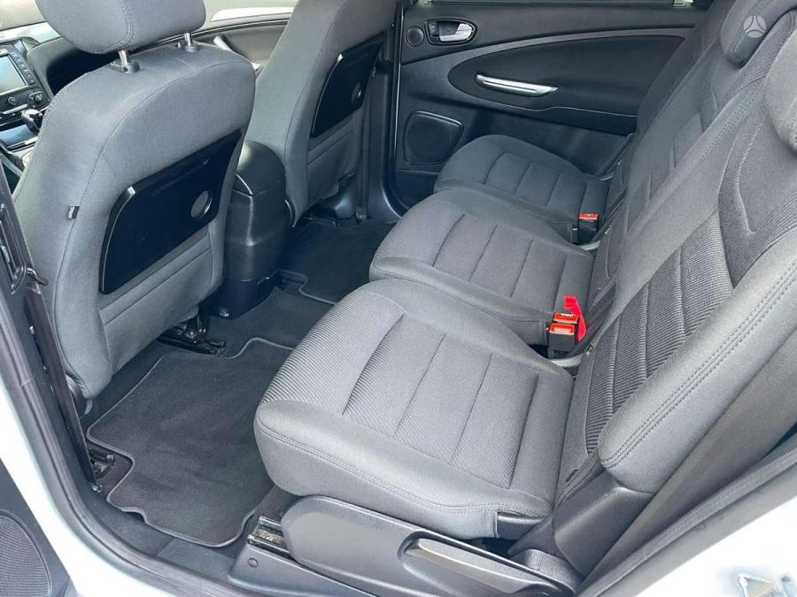 Ford Galaxy 2015 in Panevezys, with an engine capacity of 2.00 L and mileage of 263 thousand km for 5800 €, photo 17 on AUTOMOTO.COM.LV