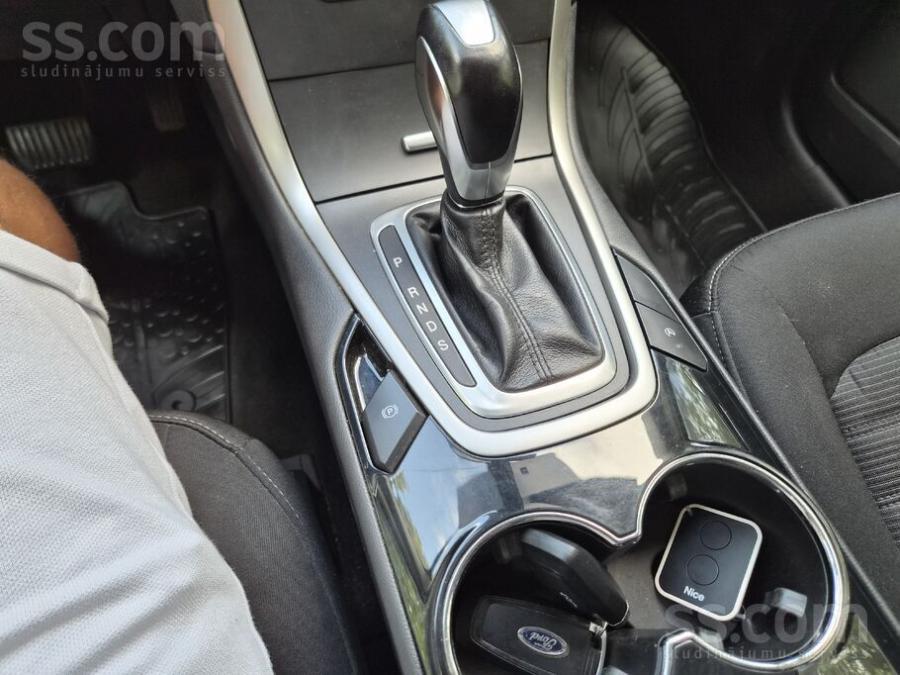 Ford Galaxy 2017 Rīga, ar dzinēja tilpumu 2.00 L un nobraukumu 254 tūkst. km par 9000 €, foto 18 vietnē AUTOMOTO.COM.LV