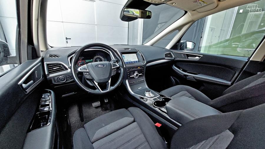 Ford Galaxy 2021 in Vilnius, with an engine capacity of 2.50 L and mileage of 73 thousand km for 16990 €, photo 22 on AUTOMOTO.COM.LV
