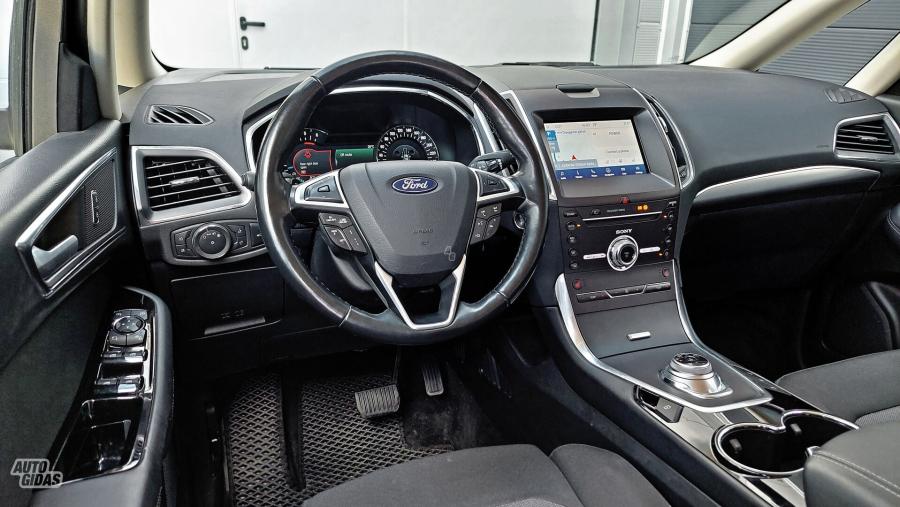 Ford Galaxy 2021 in Vilnius, with an engine capacity of 2.50 L and mileage of 73 thousand km for 16990 €, photo 23 on AUTOMOTO.COM.LV
