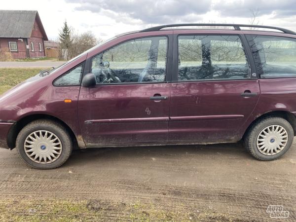 Red Ford Galaxy 1996 in Vilnius, with an engine capacity of 1.90 L and mileage of 500 thousand km for 450 €, photo 2 on AUTOMOTO.COM.LV