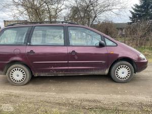 Sarkans Ford Galaxy 1996 Viļņa, ar dzinēja tilpumu 1.90 L un nobraukumu 500 tūkst. km par 450 €, foto 6 vietnē AUTOMOTO.COM.LV