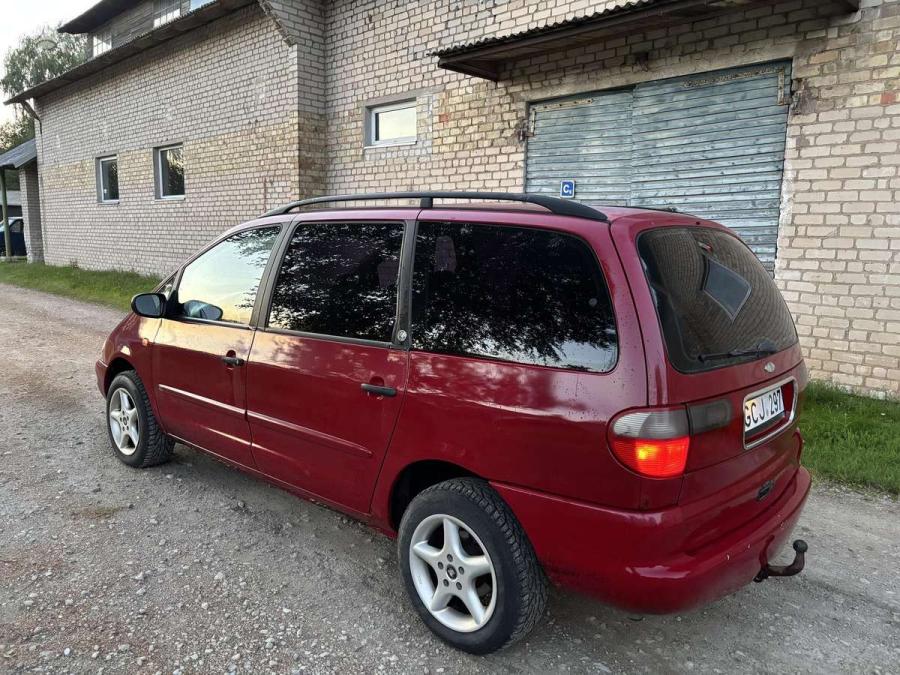 Sarkans Ford Galaxy 1996 Joniškis, ar dzinēja tilpumu 1.90 L un nobraukumu 430 tūkst. km par 850 €, foto 3 vietnē AUTOMOTO.COM.LV